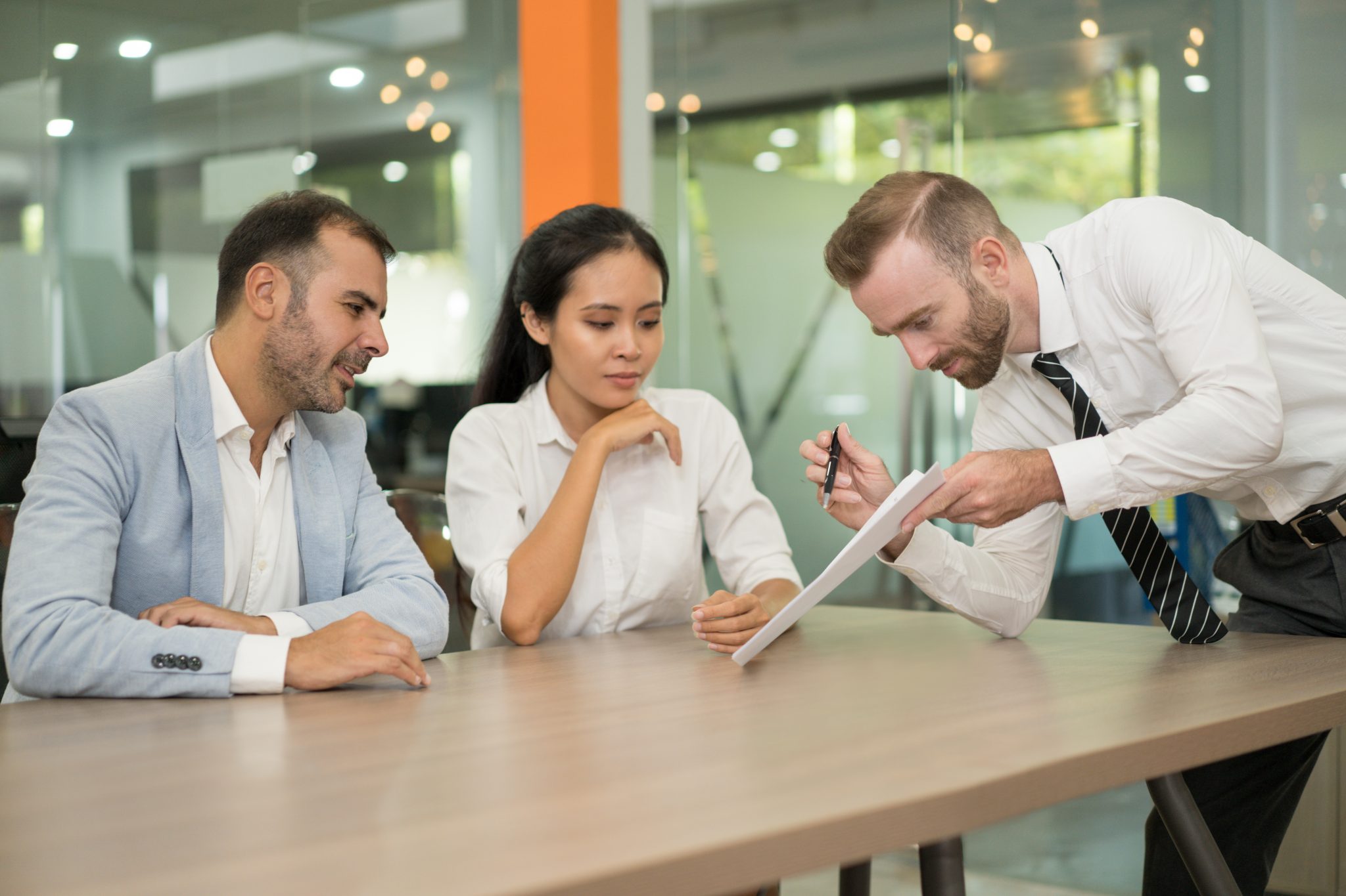 How to Talk to an Employee Who Isn't Meeting Their Goals - WhiteCrow ...